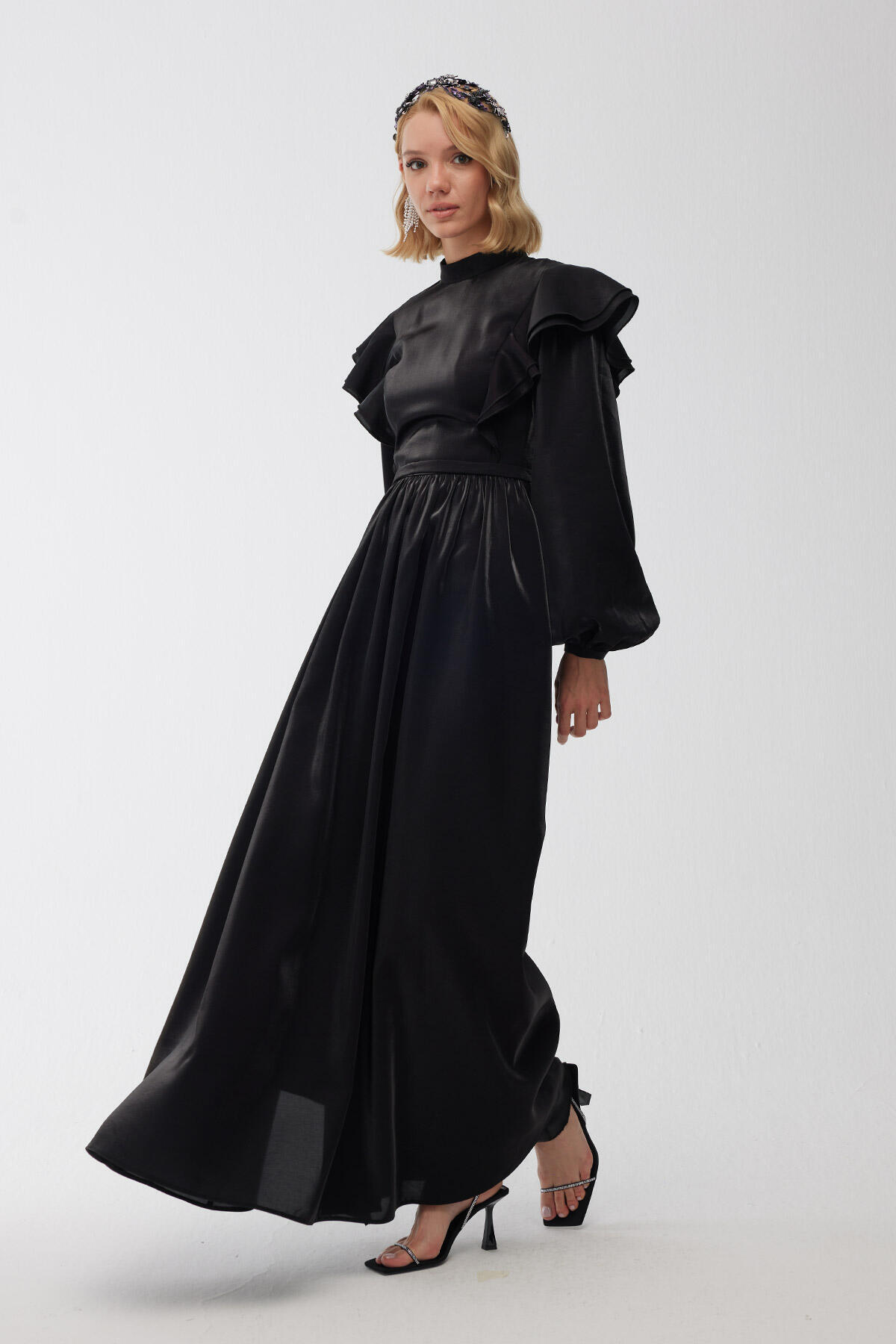 SHINING GRACE EVENING DRESS BLACK | Manuka