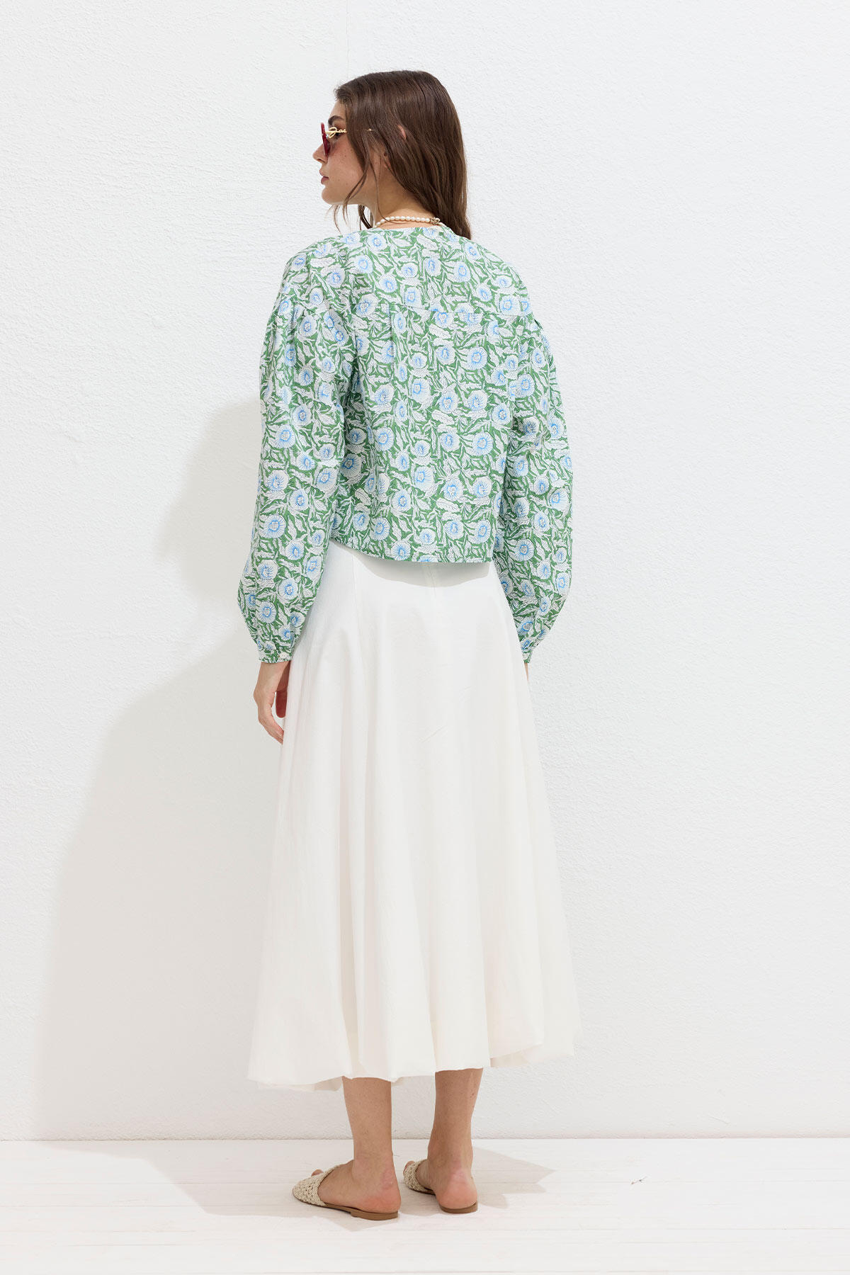 PATTERNED LACE-UP BLOUSE FLORAL PATTERN | Manuka