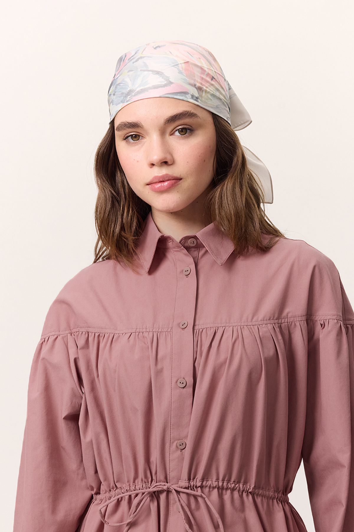 DESENLİ SATEN FULAR SOFIA- YEŞİL | Manuka