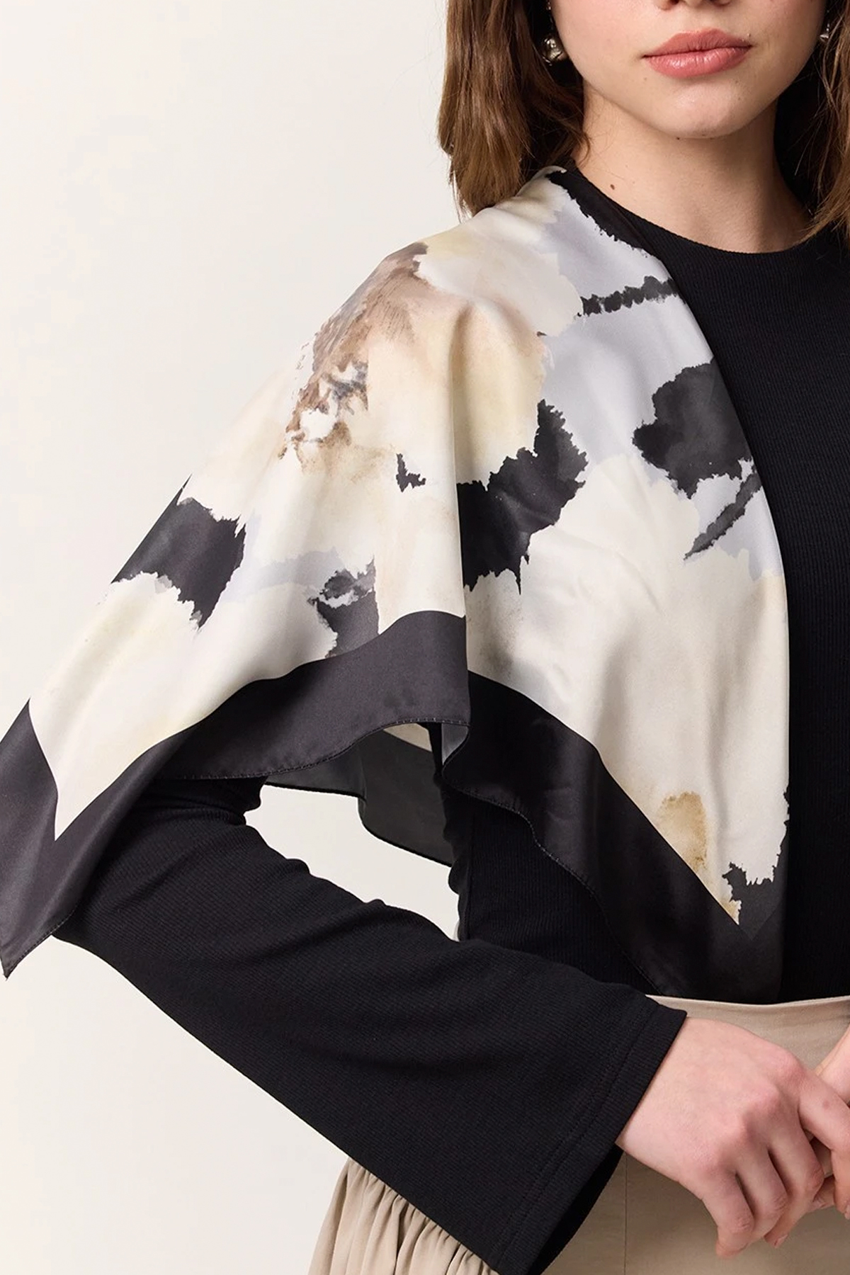 DESENLİ SATEN FULAR RUBY | Manuka