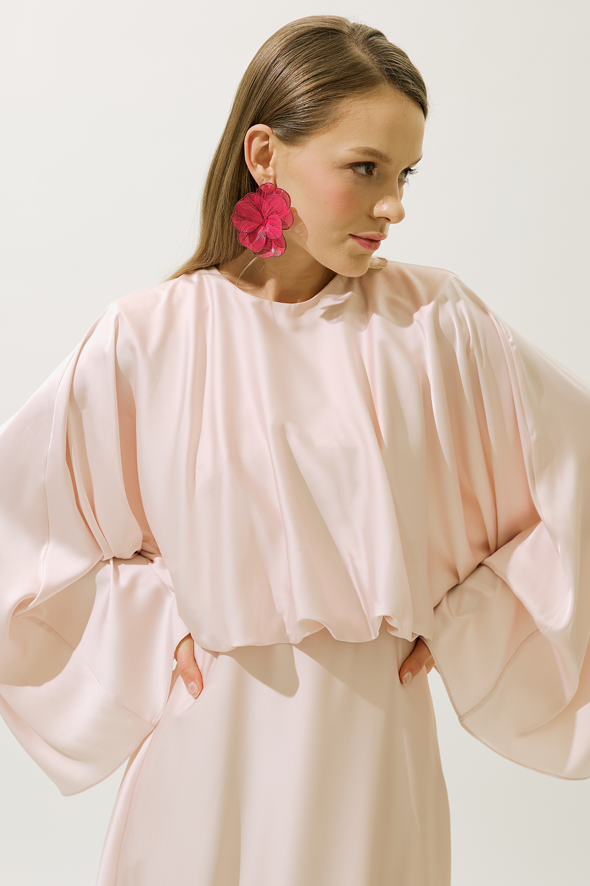 ADELE SATIN EVENING DRESS POWDER | Manuka