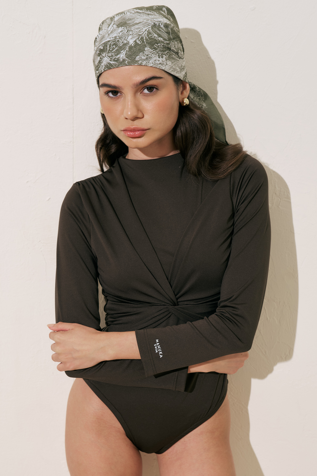 DÜĞÜM DETAYLI SURF MAYO KAHVERENGİ | Manuka